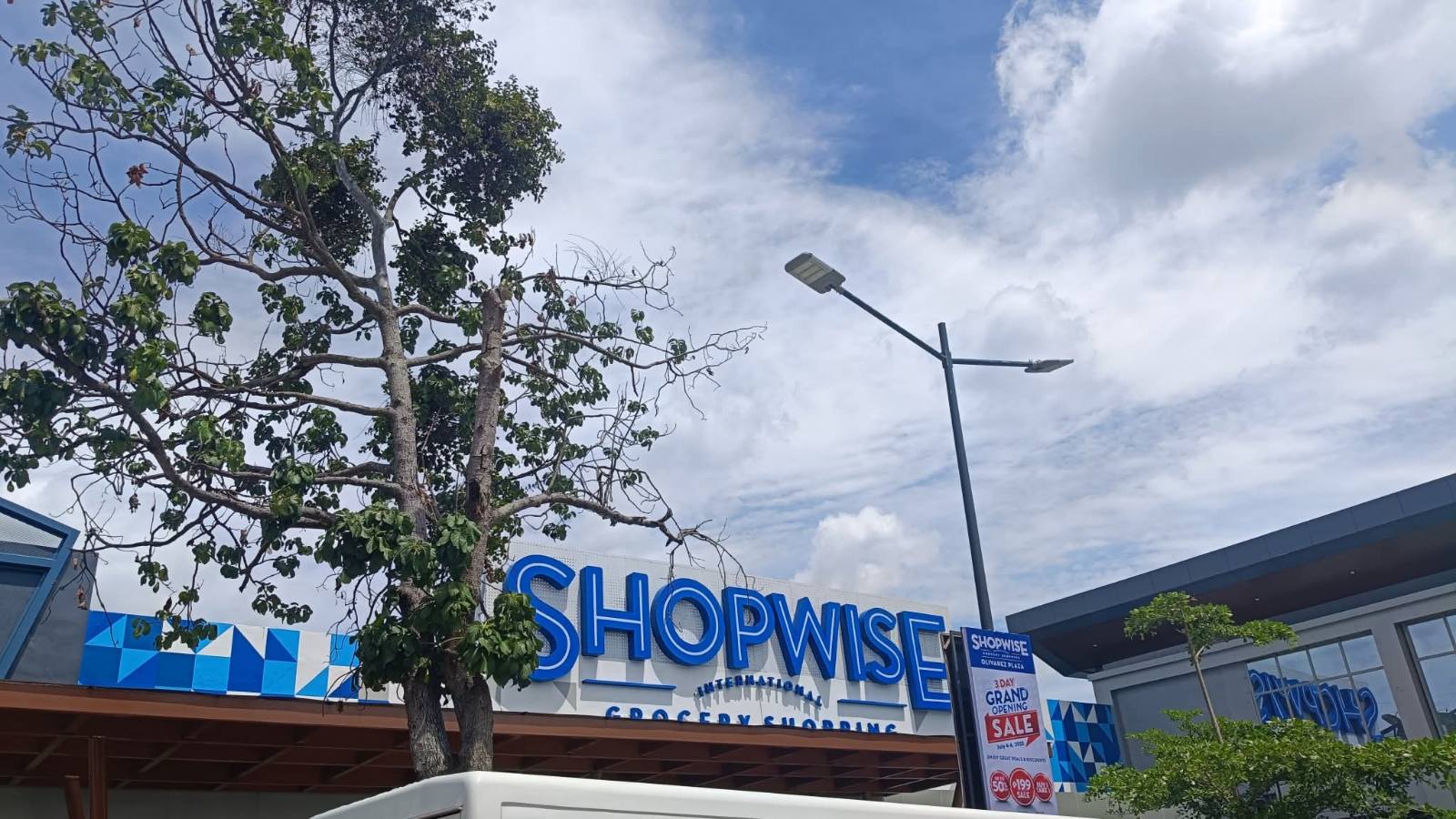 Shopwise, binuksan na sa Olivarez Plaza, Calamba City